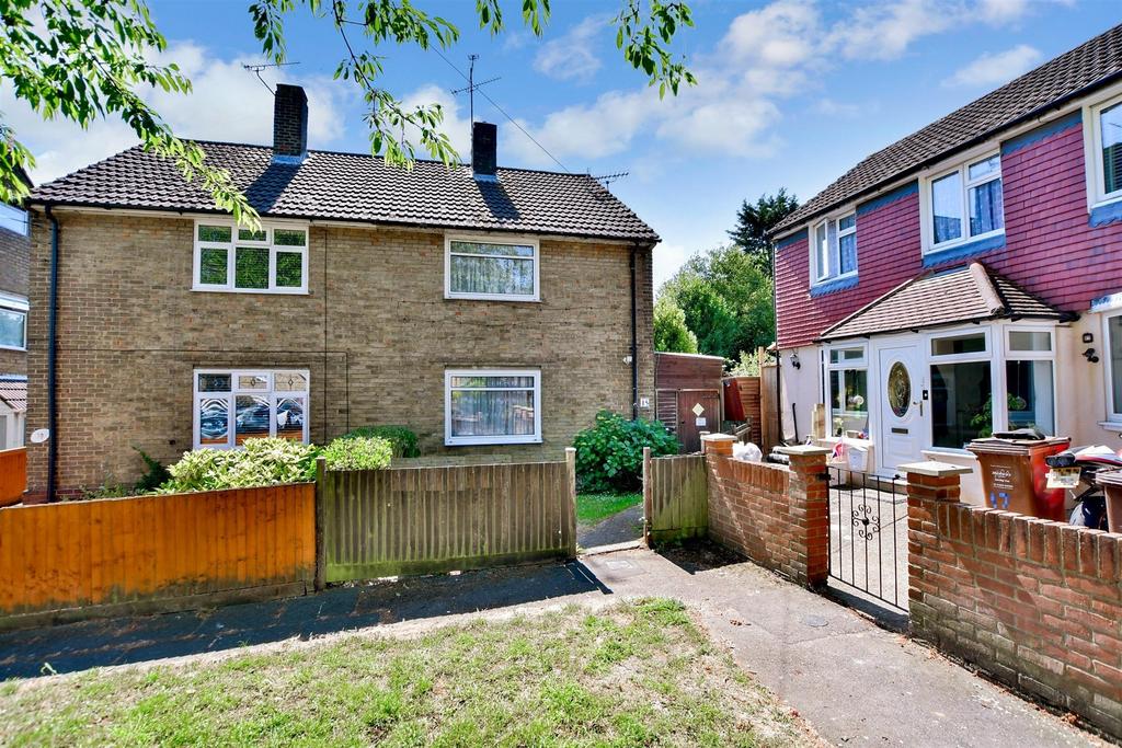 Elham Close, Gillingham, Kent 3 bed semi-detached house - £270,000