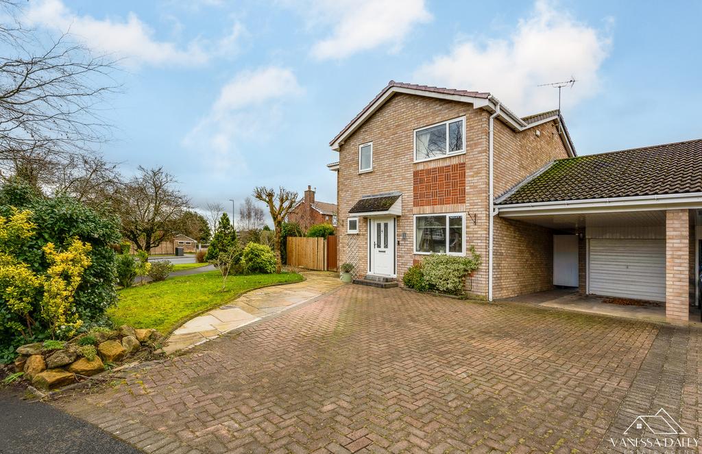 The Hawthorns, Preston, PR2 4 bed detached house - £390,000