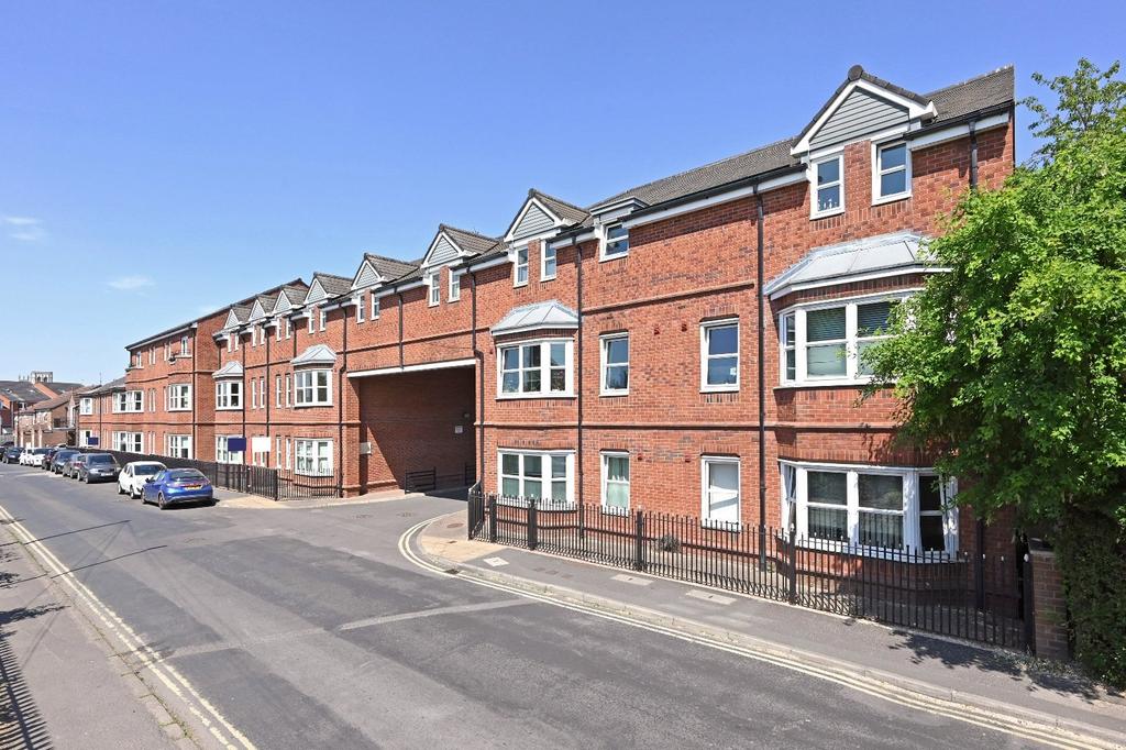 The Archway, Little Hallfield Road... 1 bed flat - £985 pcm (£227 pw)