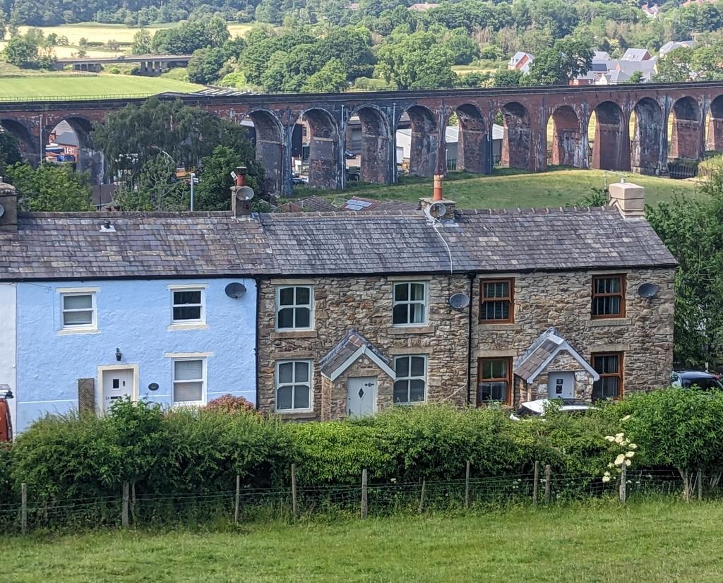 Painter Wood, Billington, Lancashire, BB7 9JD 2 bed cottage - £850 pcm ...
