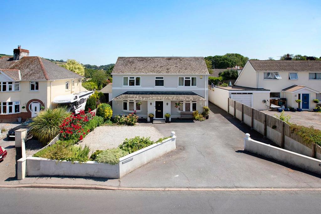 Newton Road, Bovey Tracey, TQ13 9BB 4 bed detached house - £695,000