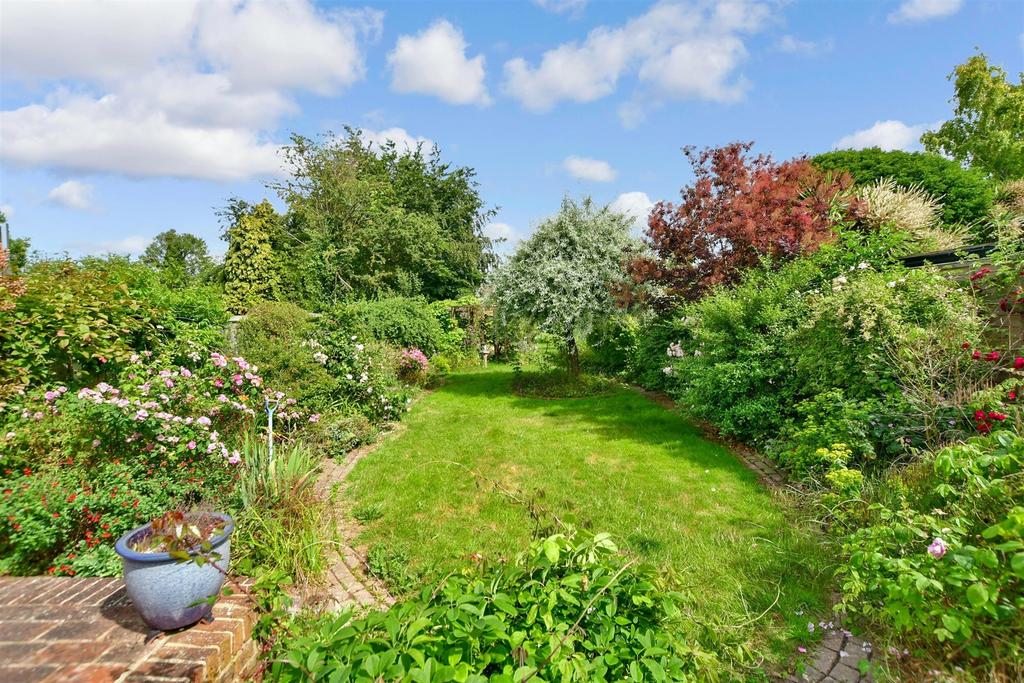 Bell Road Sittingbourne Kent 3 Bed Semi Detached House For Sale £