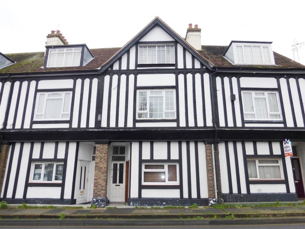 Canterbury Road, Whitstable, CT5 1 bed flat - £125,000