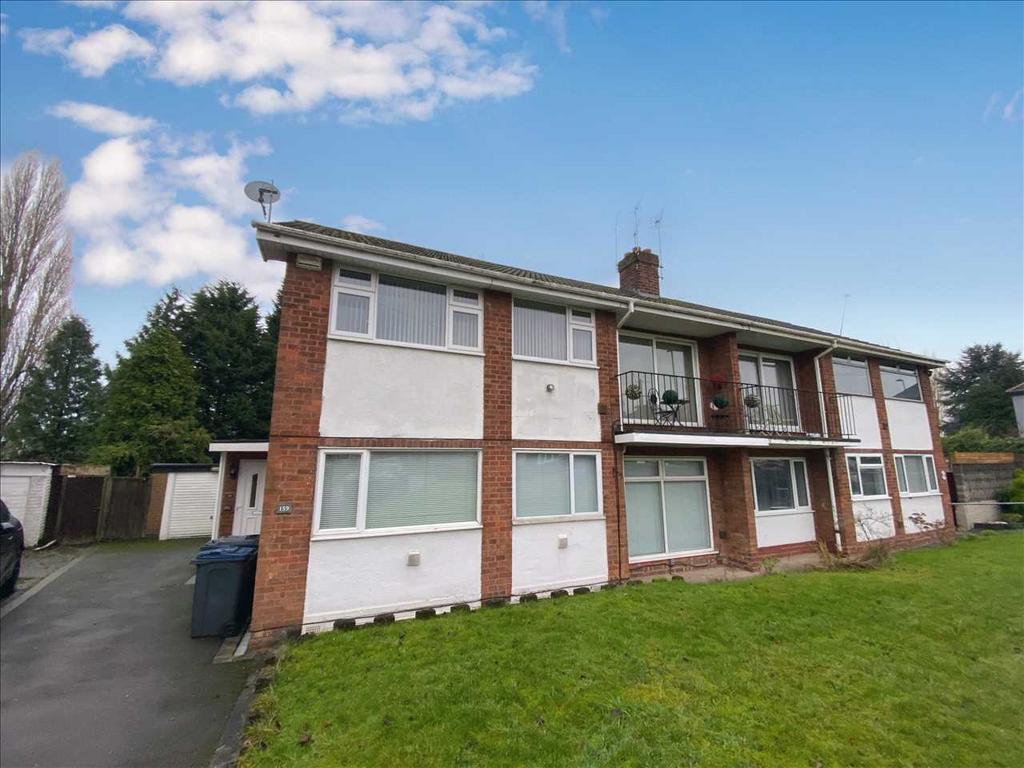 Tile Cross, Birmingham B33 2 bed maisonette - £130,000
