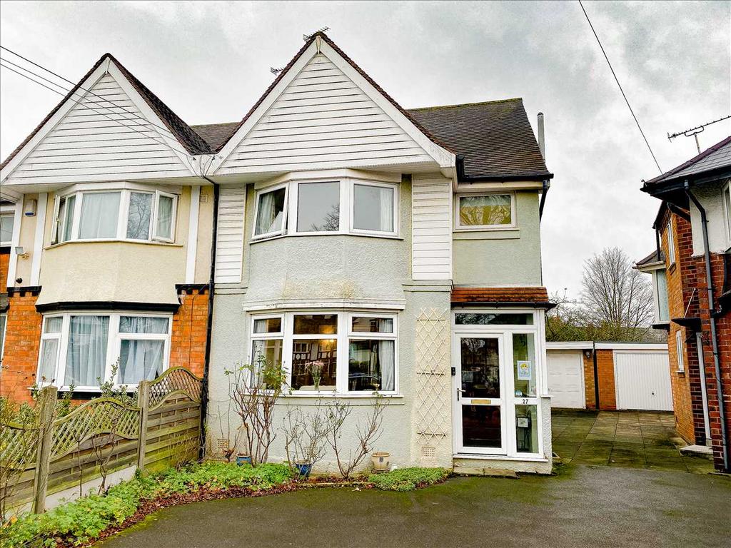Yardley, Birmingham B25 3 bed semi-detached house - £230,000