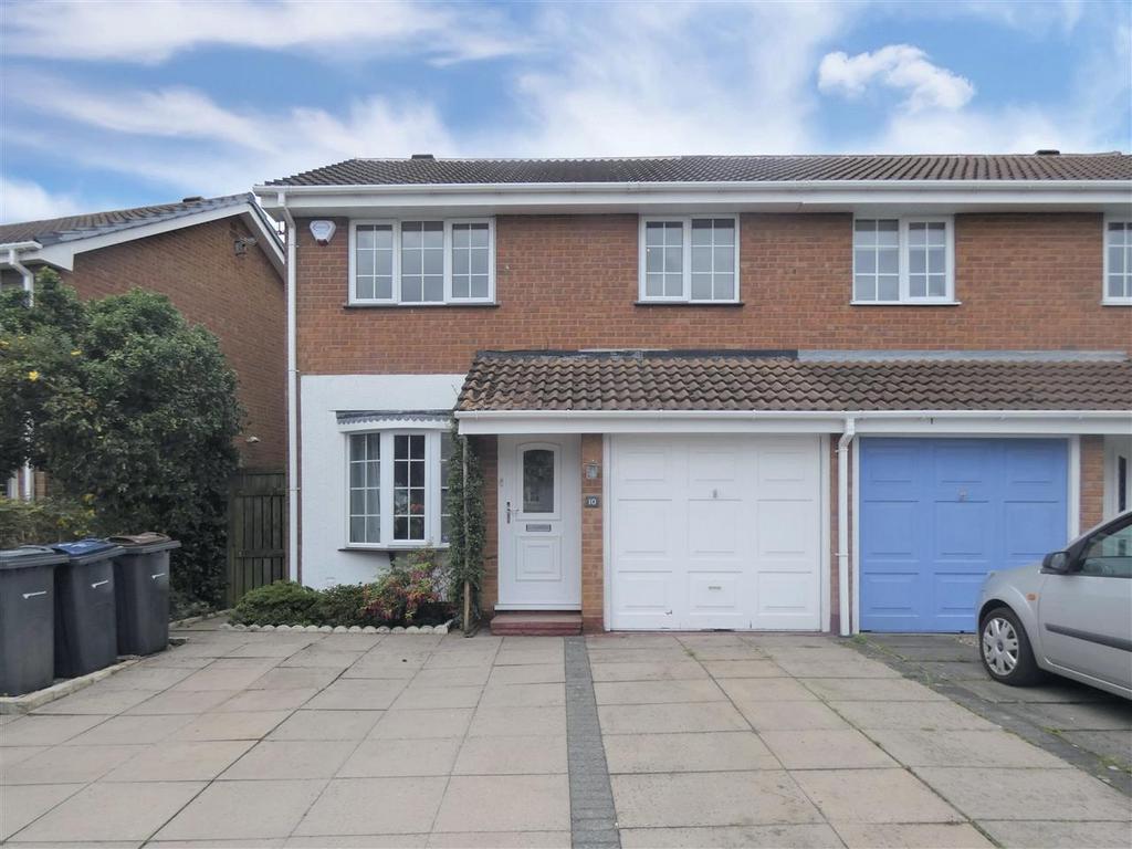 Hall Green, Birmingham B28 3 bed semi-detached house - £240,000