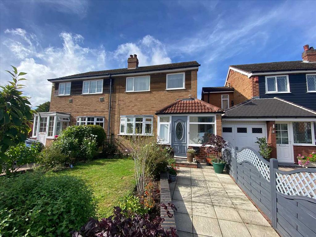 Marston Green, Birmingham B37 3 bed semi-detached house - £260,000