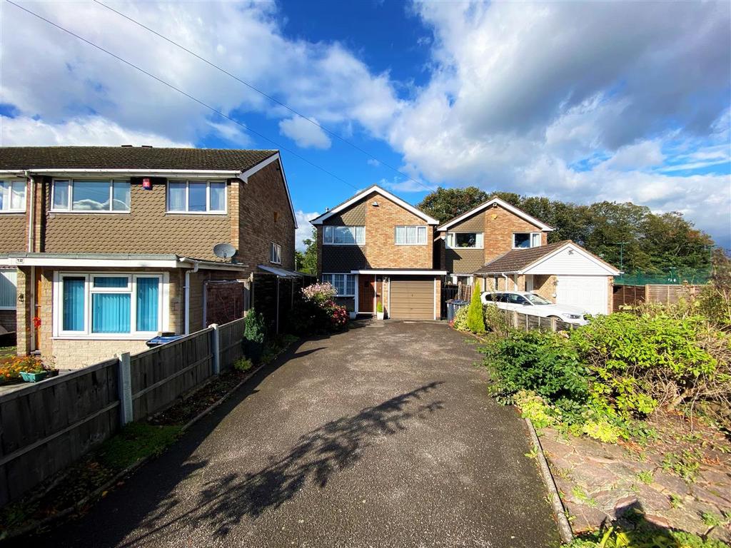 Yardley, Birmingham B26 3 bed detached house - £295,000