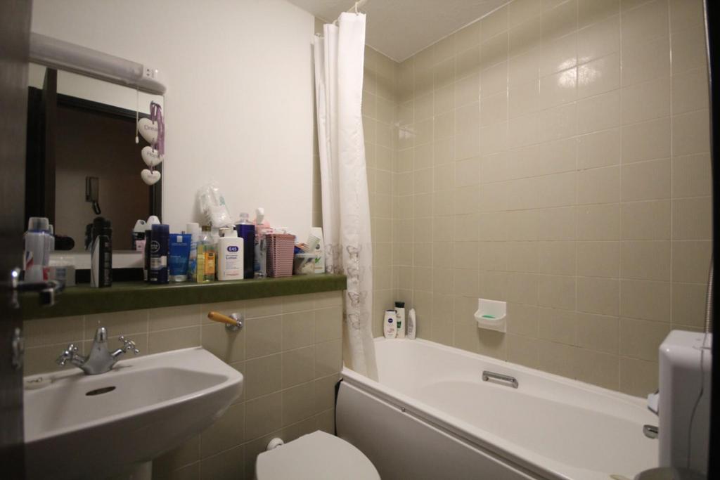 Braybourne Drive, Isleworth, TW7 Studio - £975 pcm (£225 pw)