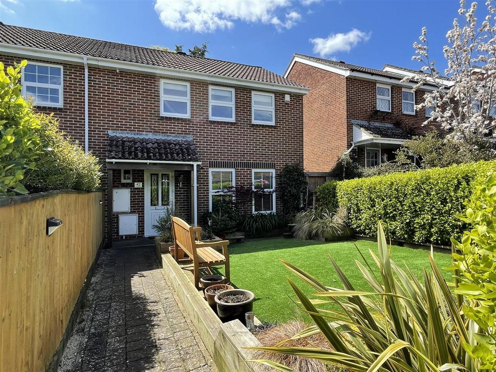 The Spinney, Poole BH16 3 bed semi-detached house - £325,000