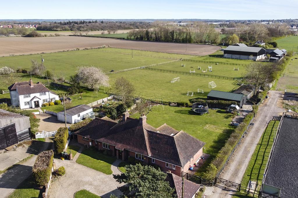 Maypole Road, Langford, Maldon, CM9 4 bed bungalow for sale - £1,200,000