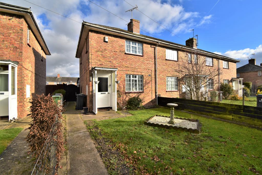 Western Road, Silver End, Witham, CM8 2 bed end of terrace house - £280,000