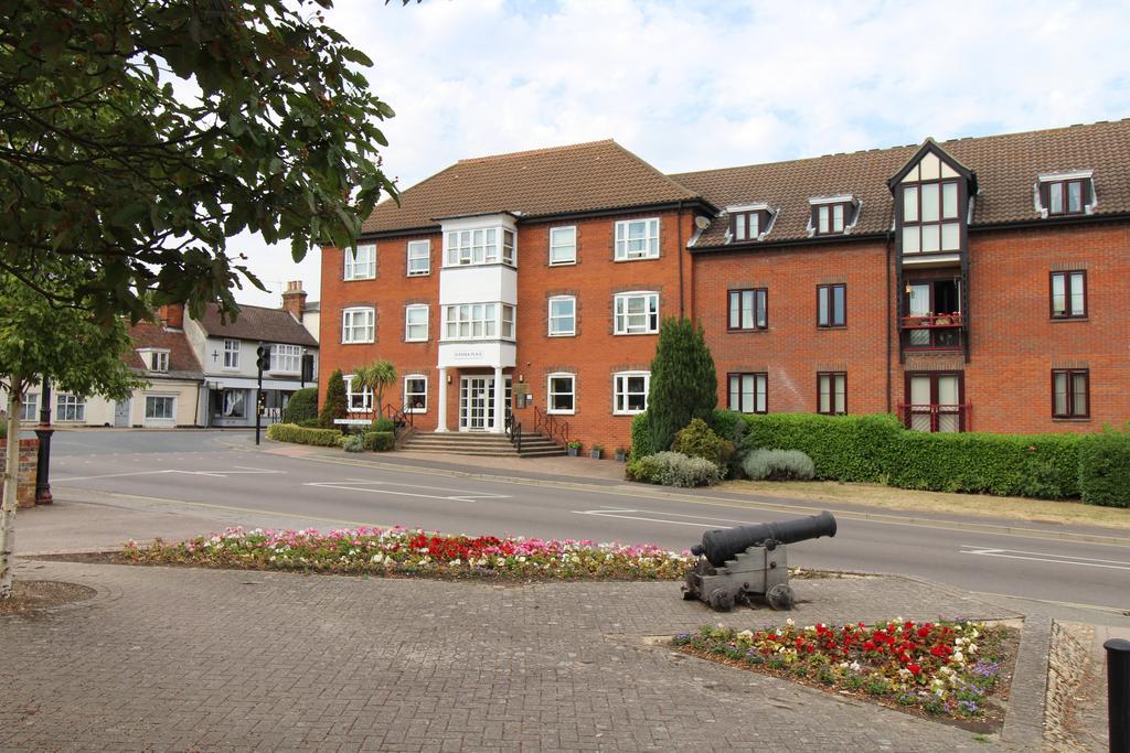 Suffolk Place, Woodbridge, IP12 1 bed apartment - £135,000