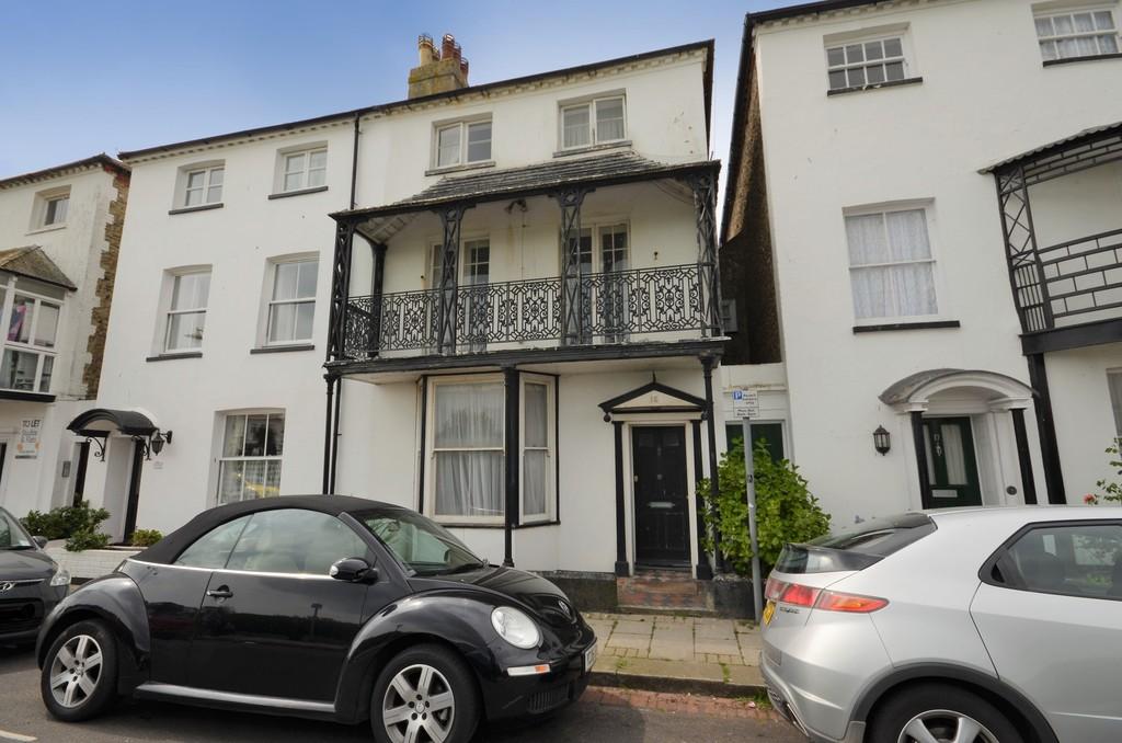 Waterloo Square, Bognor Regis 3 bed terraced house for sale - £350,000