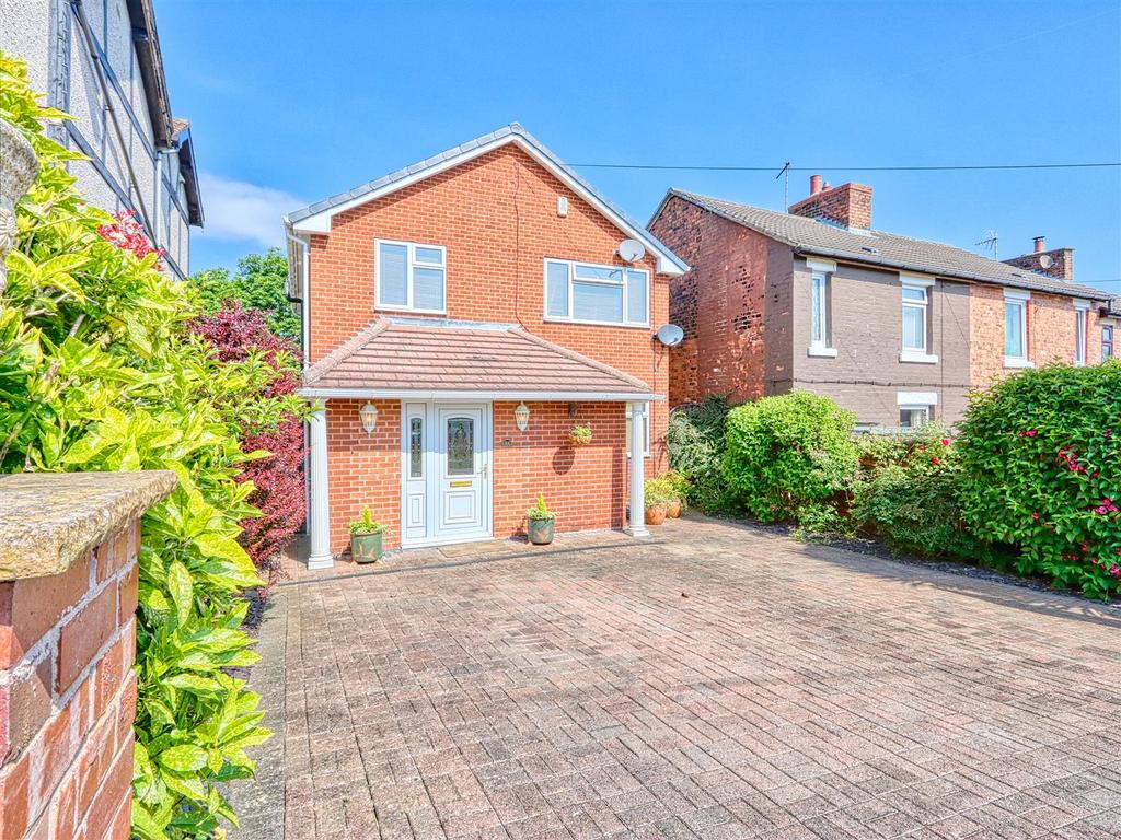 Springwood Street, Chesterfield S42 3 bed detached house for sale - £ ...
