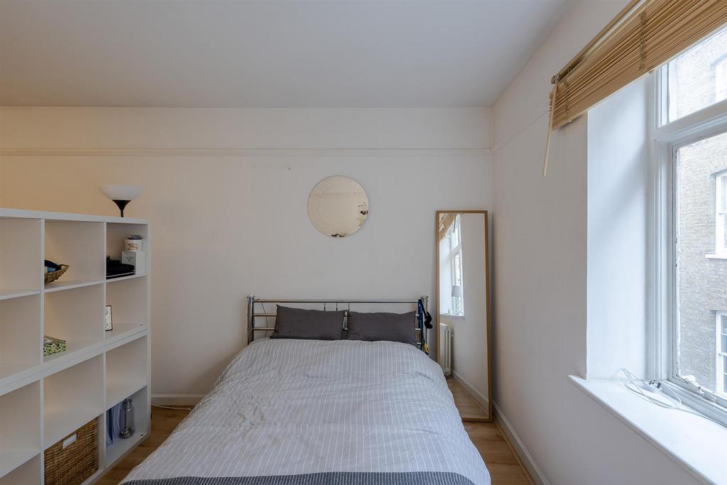 4 Crane Court, London EC4A Studio - £395,000