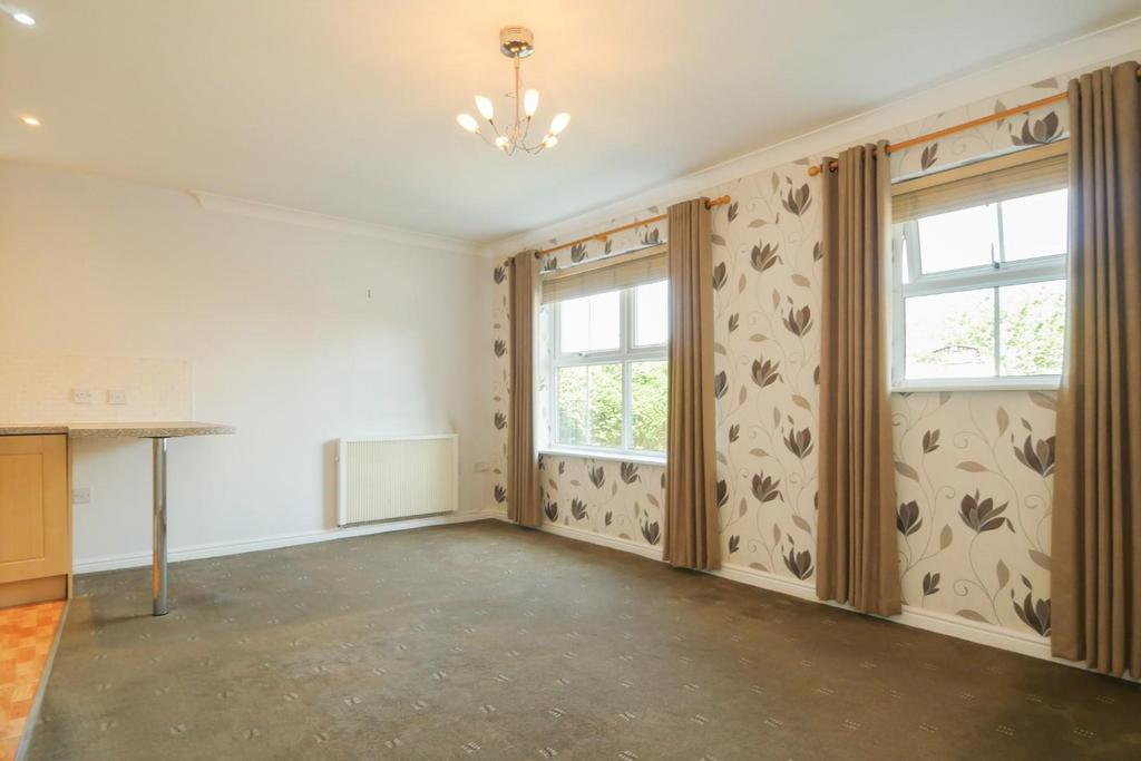 Swinnow Close, Bramley, LS13 4NF 2 bed apartment for sale - £115,000