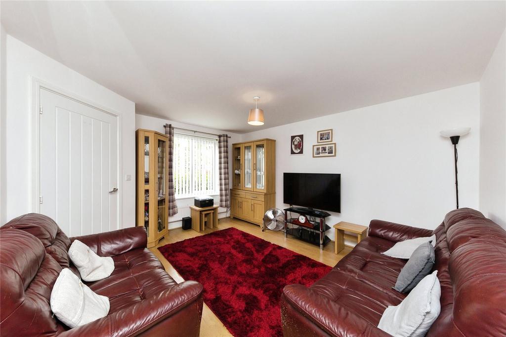 Broad Street, Crewe, Cheshire, CW1 3 bed semi-detached house - £195,000