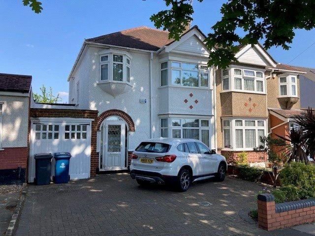 Rayners Lane, Pinner, Middlesex, HA5 3 bed semi-detached house - £725,000
