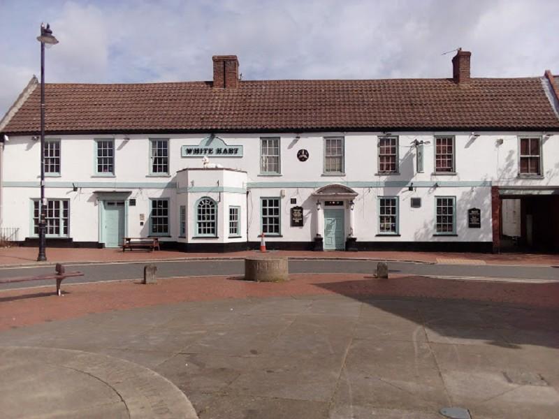 White Hart Hotel Cornhill, Spilsby... Pub to rent - £1,417 pcm (£327 pw)