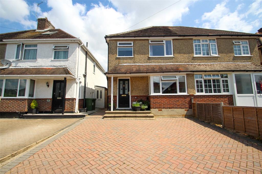 Yorke Way, Hamble, Southampton... 3 bed semi-detached house - £375,000