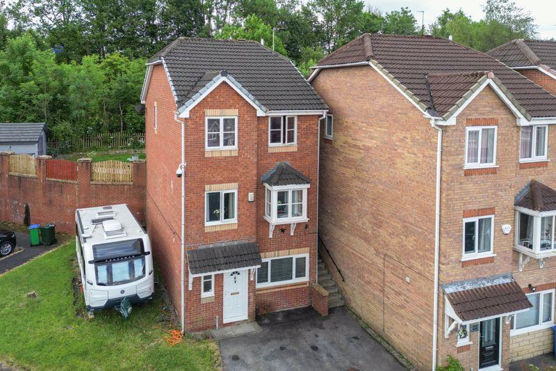 Sunhill Close, Rochdale OL16 4RU 4 bed detached house - £269,950
