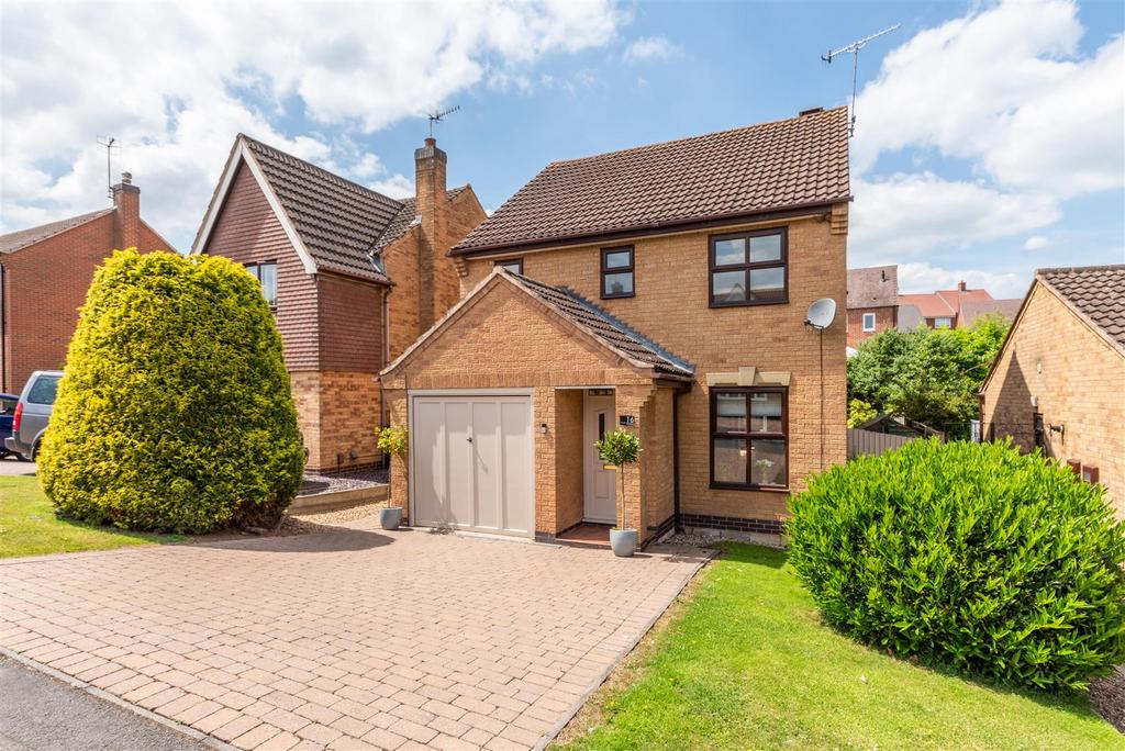 Fox Road, Derby DE74 3 bed detached house - £325,000