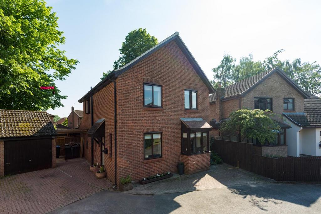 Greenholme Close, Boroughbridge 4 bed detached house - £399,995