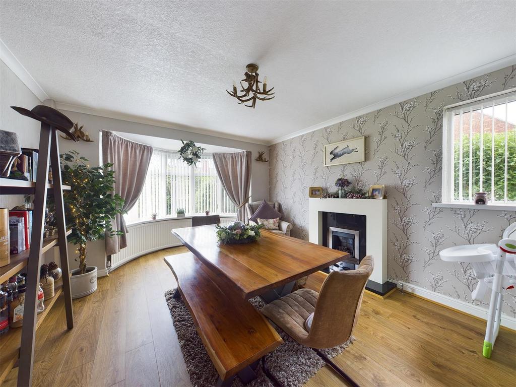 Applegarth Lane, Bridlington 3 bed detached house - £220,000