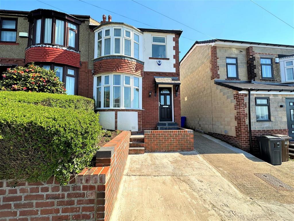 Lyminster Road, Sheffield 3 bed semi-detached house - £200,000