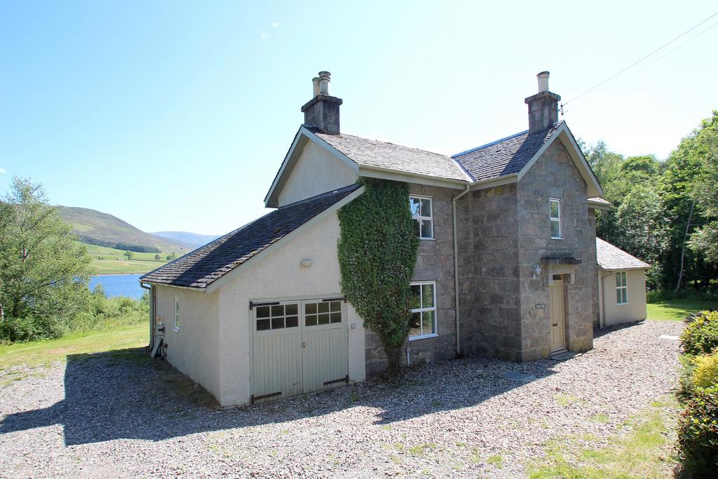 The Ark, Errogie, INVERNESS, IV2 6UH 4 bed detached villa - £425,000