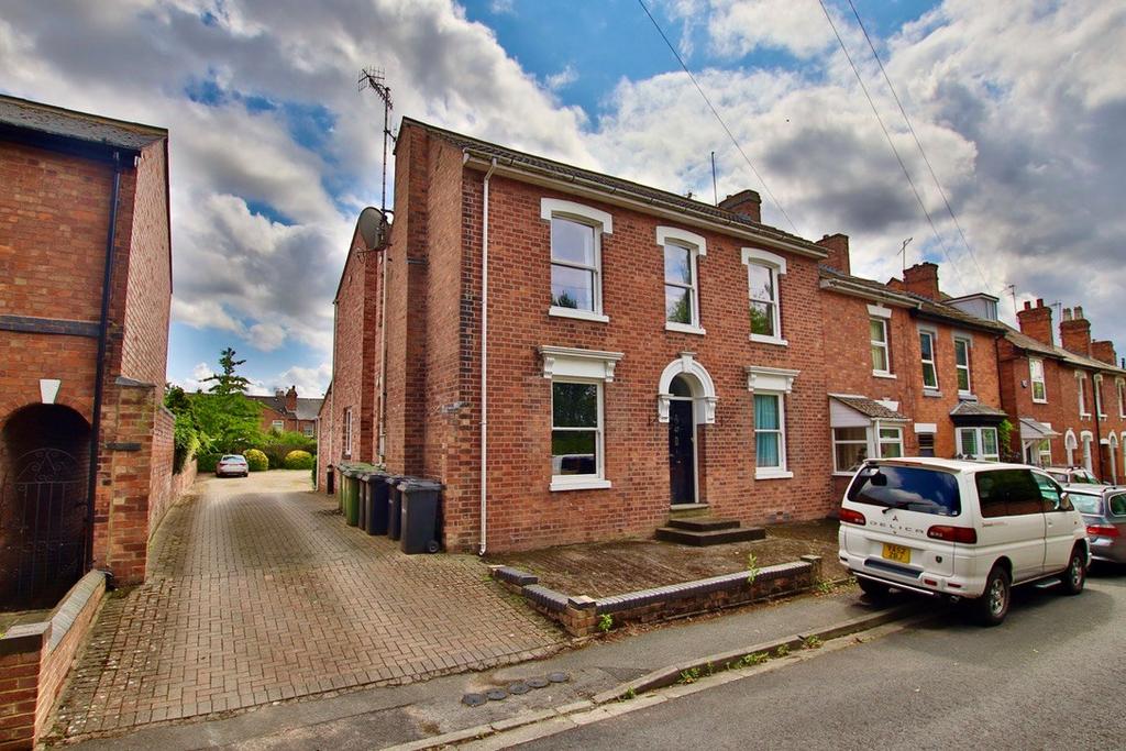 Waterworks Road, Barbourne... 1 bed apartment - £165,000