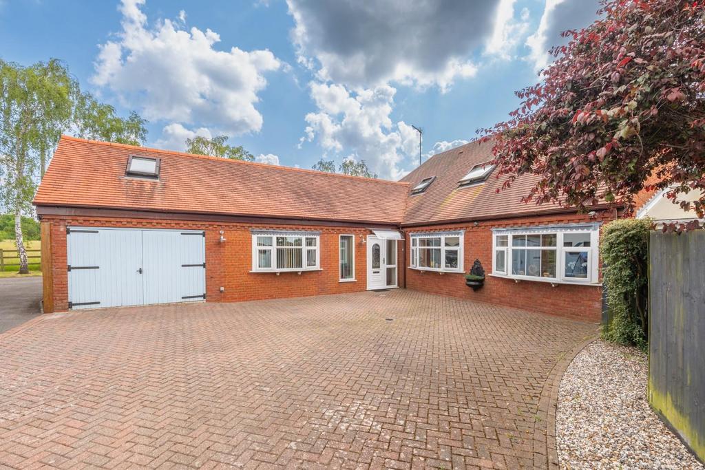 Brandon Lane, Brandon 3 bed detached house - £525,000