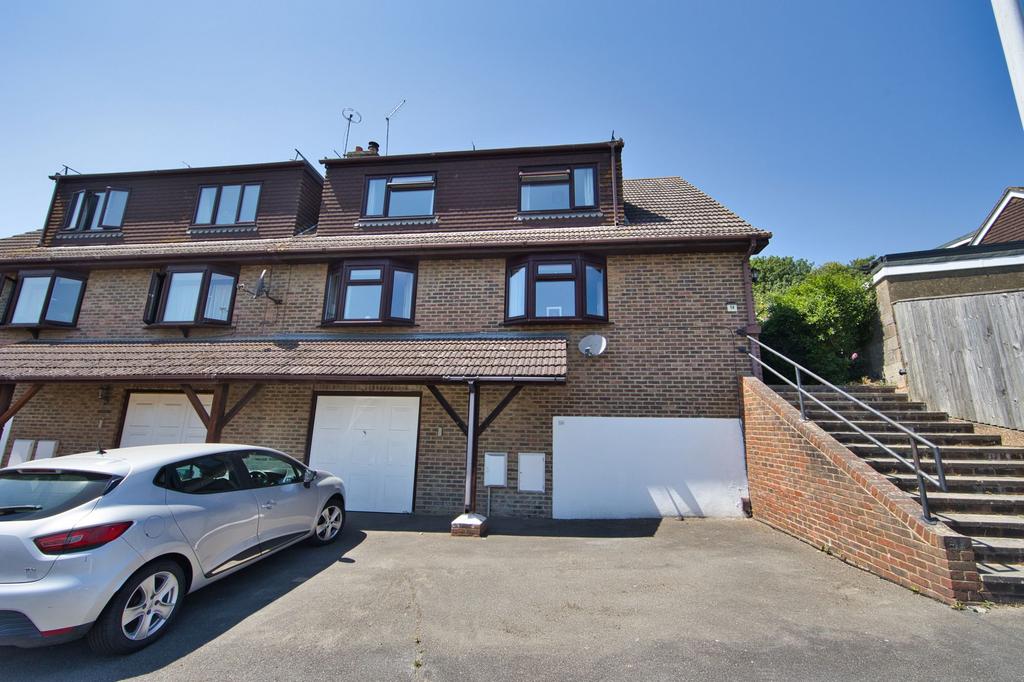 Valebrook Close, Folkestone, CT20 4 bed semi-detached house - £465,000