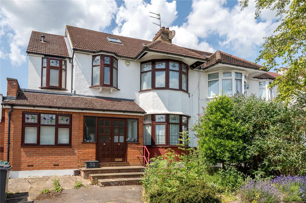 Monks Avenue, Barnet, EN5 5 bed semi-detached house - £1,225,000