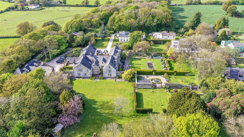 Nash, Near Cowbridge, Vale Of Glamorgan, CF71 7NS 6 bed manor house for ...