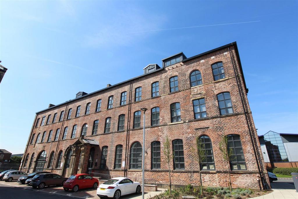 Victoria Riverside, Atkinson Street... 2 bed apartment - £1,050 pcm (£ ...