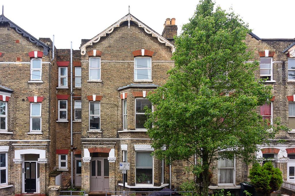 Lambert Road, SW2 1 bed flat - £1,746 pcm (£403 pw)
