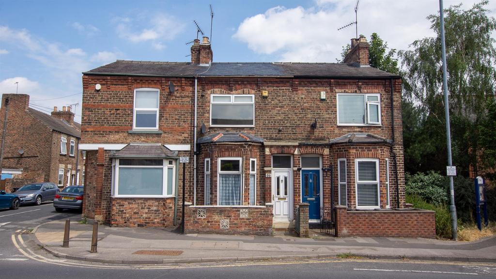 Poppleton Road, York, YO26 4UP 2 bed terraced house - £1,050 pcm (£242 pw)