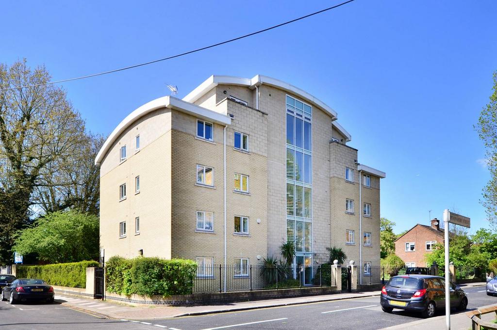 Devonshire Street, Chiswick, London, W4 2 bed flat - £2,100 pcm (£485 pw)