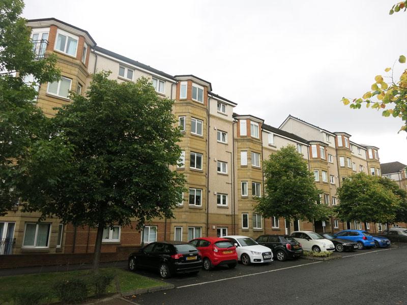 Easter Dalry Drive, Dalry, Edinburgh... 2 bed flat - £1,350 pcm (£312 pw)