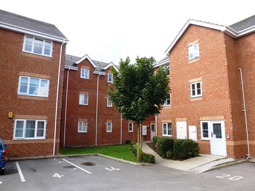Medway Court, Parr, St Helens, WA9 2 bed flat - £725 pcm (£167 pw)