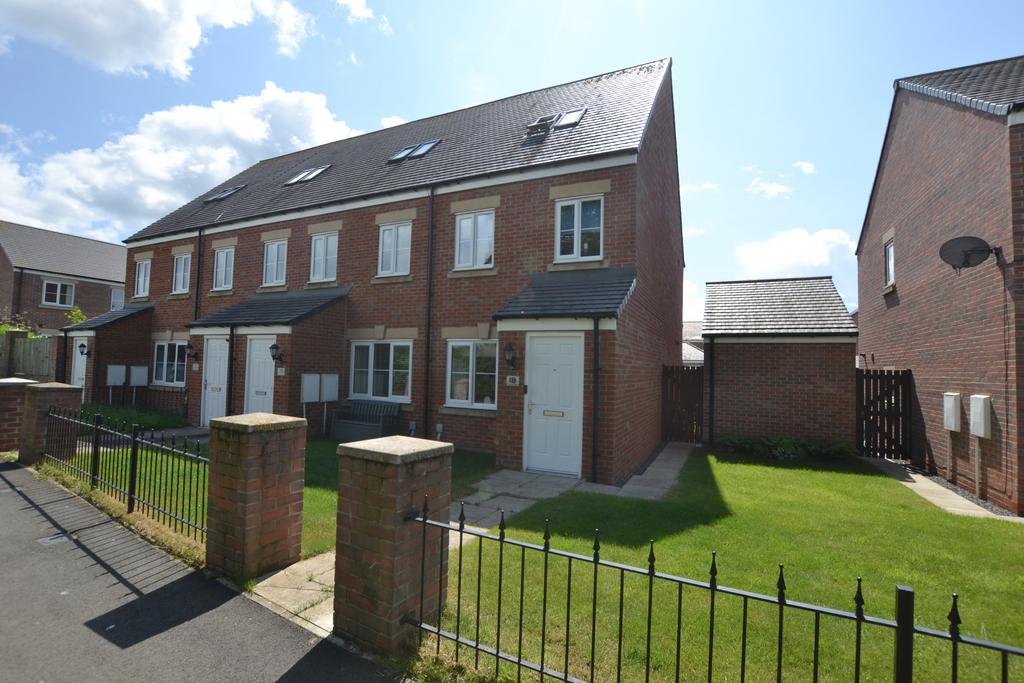 Craigowan Walk, Newfield DH2 3 bed townhouse - £125,000