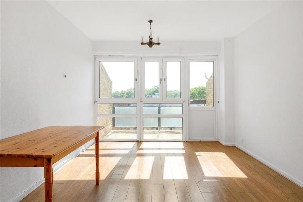 Lampeter Square, Hammersmith, London, W6 2 bed apartment - £349,950