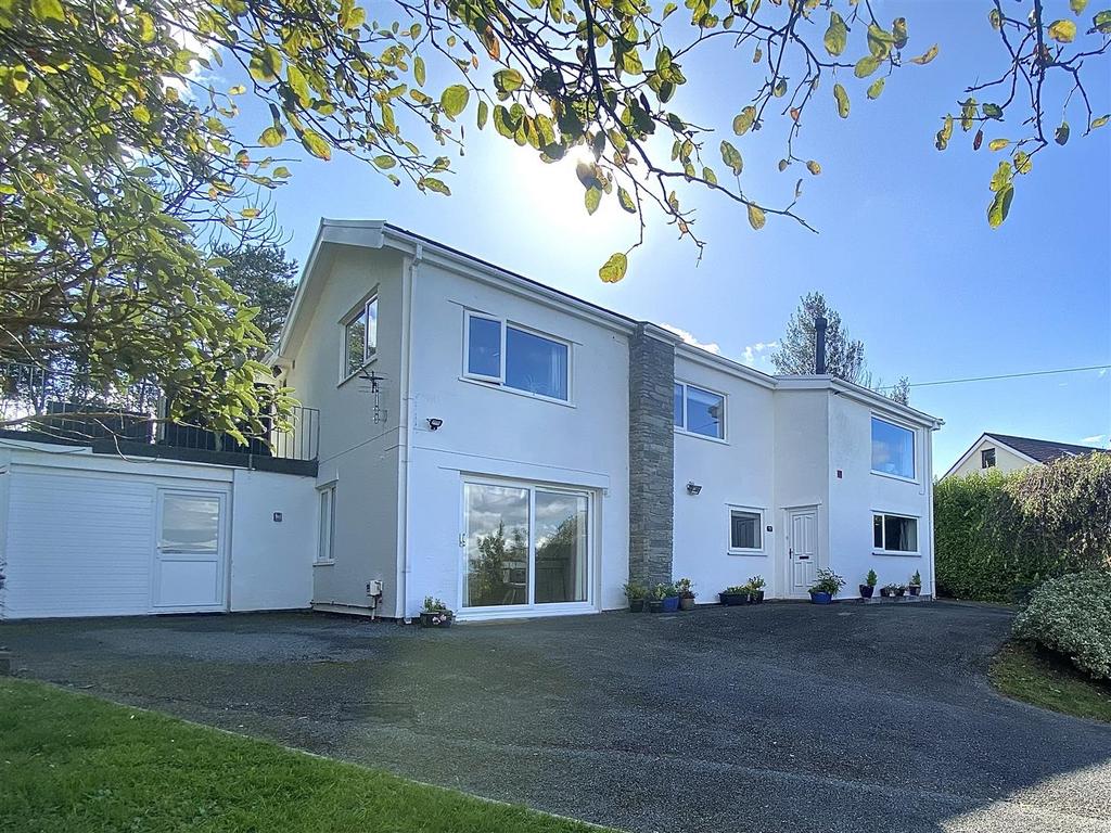 Skyview, 32 Port Lion, SA62 4JT 4 bed detached house - £465,000