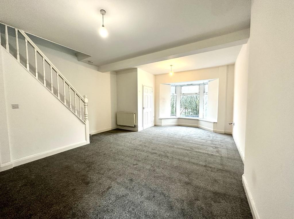 Porth CF39 2 bed terraced house - £120,000
