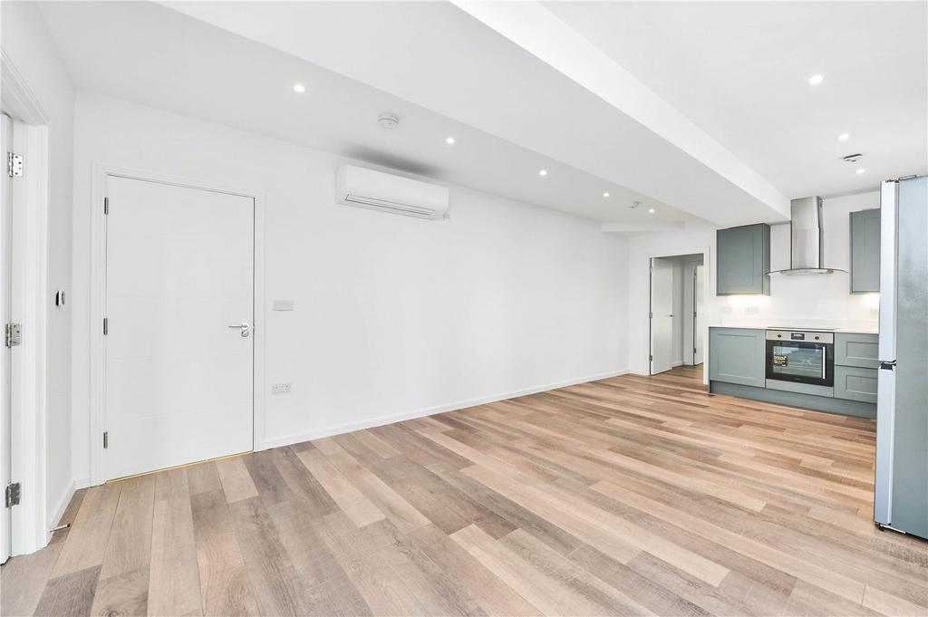 Elm Grove, Wimbledon, London, SW19 2 bed apartment - £2,500 pcm (£577 pw)