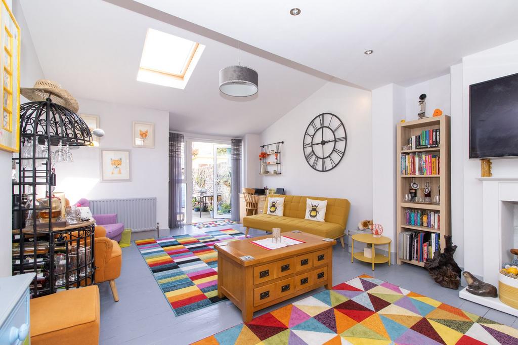 Alexandra Road, Ramsgate, CT11 2 bed terraced house for sale - £245,000