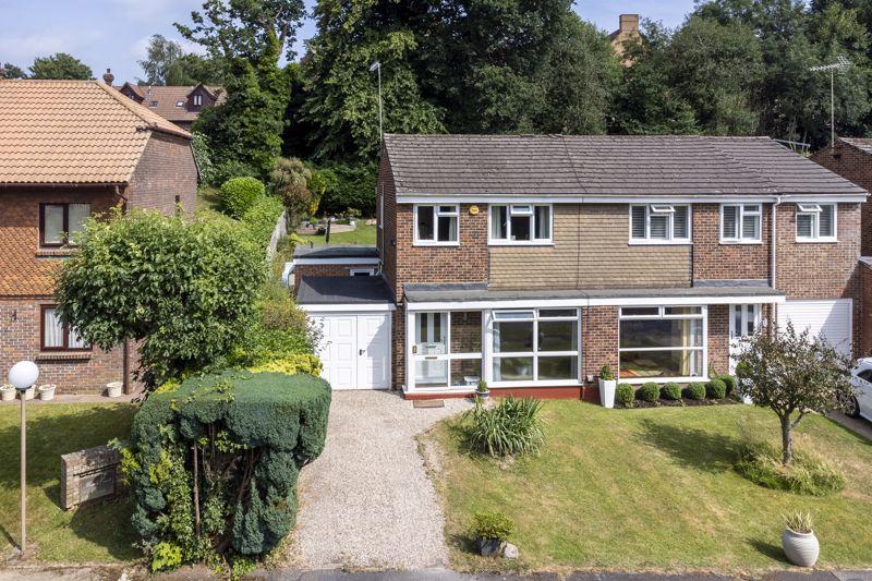 Rocks Park Road Uckfield 4 Bed Semi Detached House For Sale £450 000