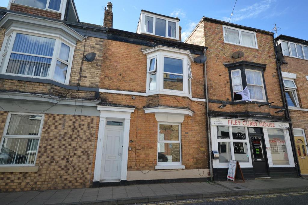 Hope Street, Filey, YO14 9DJ 4 bed terraced house - £1,000 pcm (£231 pw)